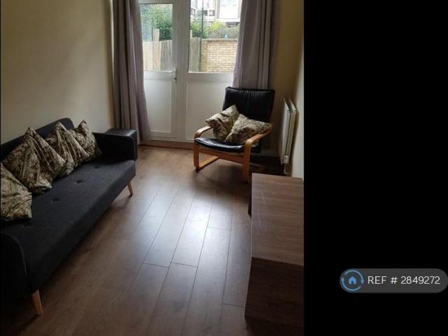 4 bedroom maisonette to rent