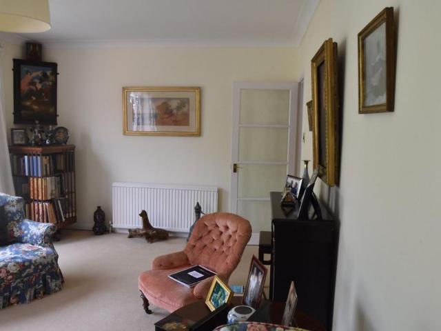 4 bedroom maisonette to rent