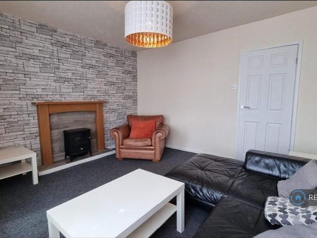 4 bedroom maisonette to rent