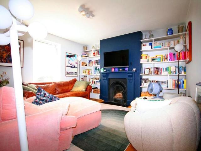 4 bedroom maisonette to rent