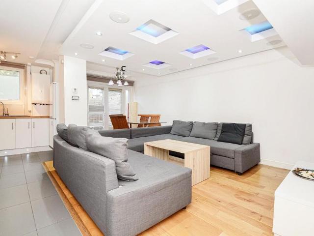 4 bedroom maisonette to rent