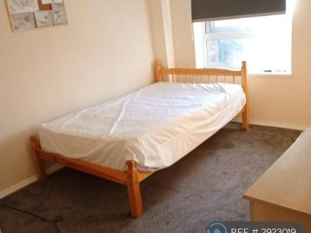 4 bedroom maisonette to rent