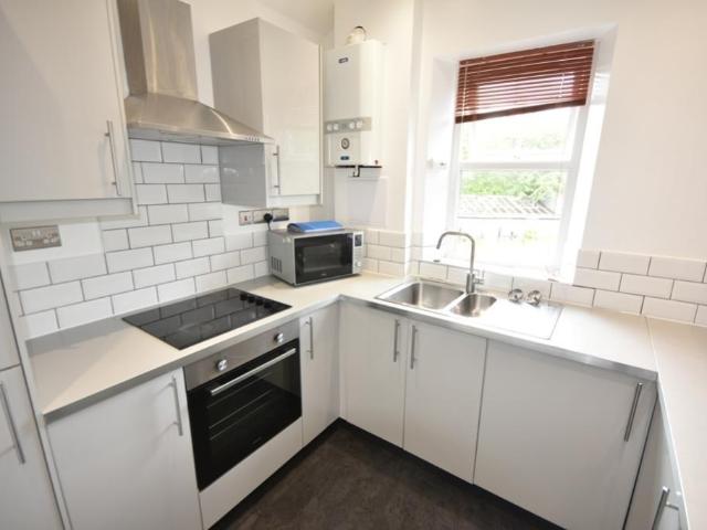 4 bedroom maisonette to rent