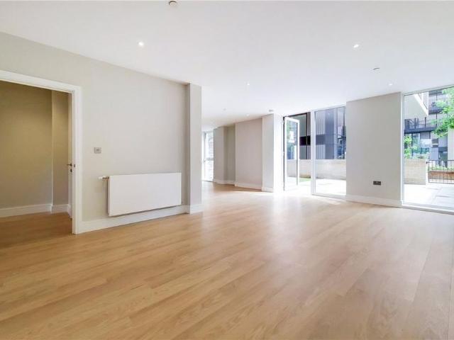 4 bedroom maisonette to rent