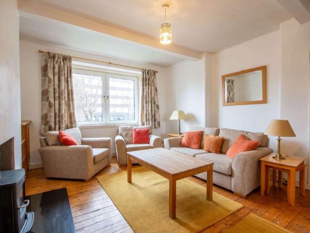 4 bedroom maisonette to rent