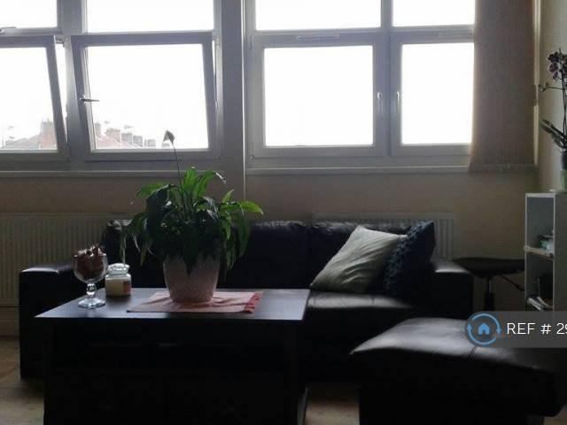 4 bedroom maisonette to rent