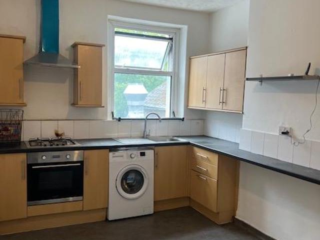4 bedroom maisonette to rent