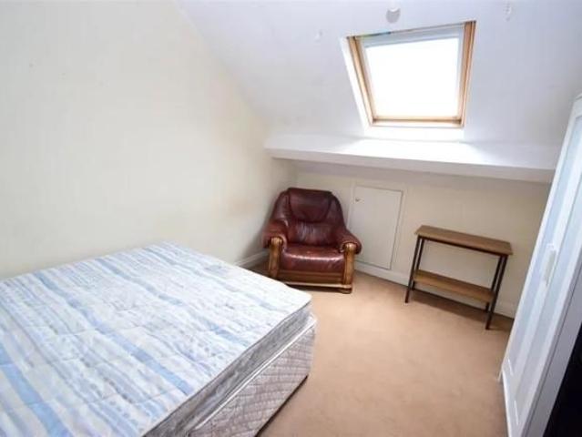 4 bedroom maisonette to rent