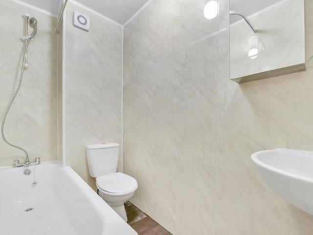4 bedroom maisonette to rent