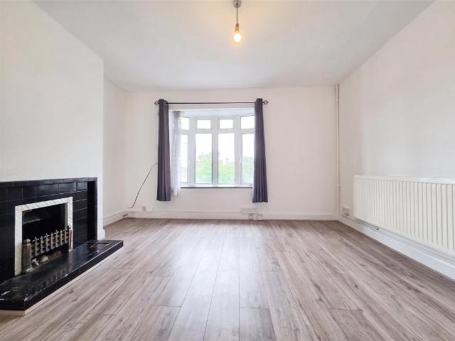 4 bedroom maisonette to rent