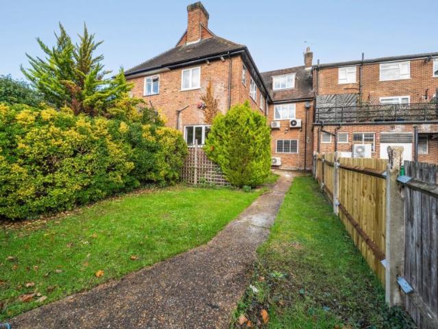 4 bedroom maisonette to rent