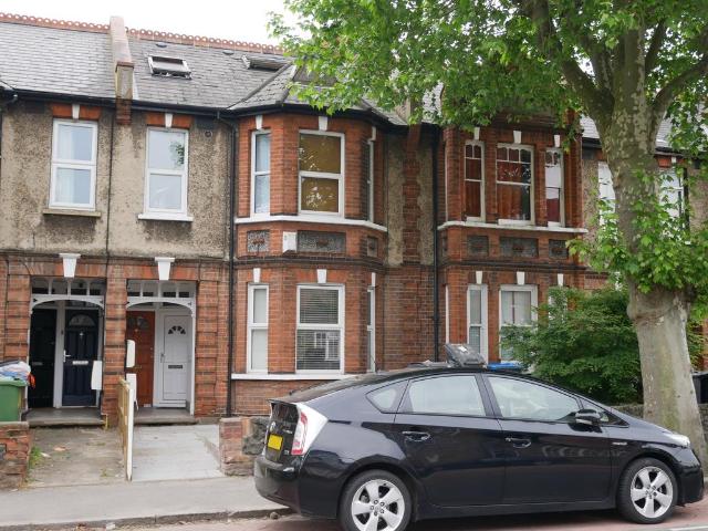 4 bedroom maisonette to rent