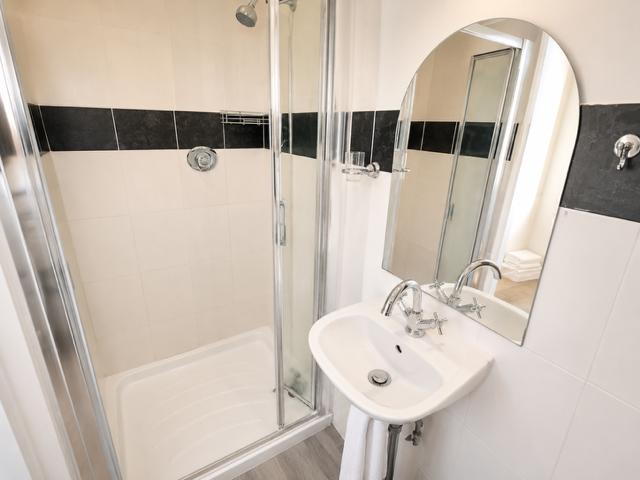 4 bedroom maisonette to rent