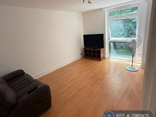 4 bedroom maisonette to rent