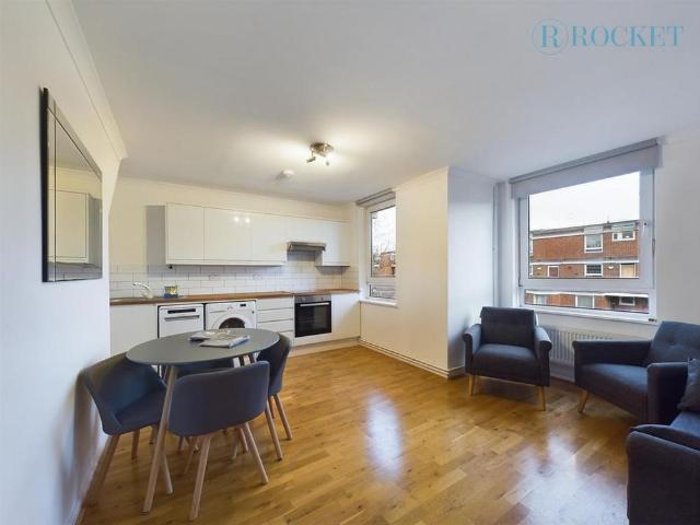 4 bedroom maisonette to rent