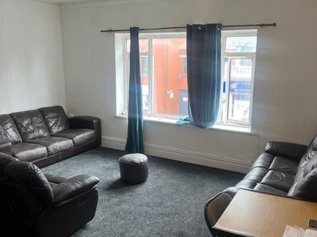 4 bedroom maisonette to rent