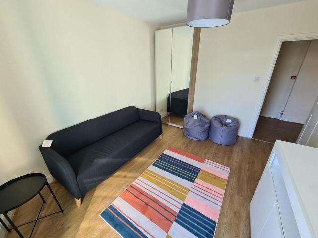 4 bedroom maisonette to rent