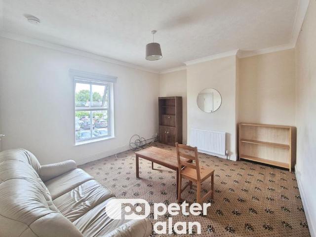 4 bedroom maisonette to rent
