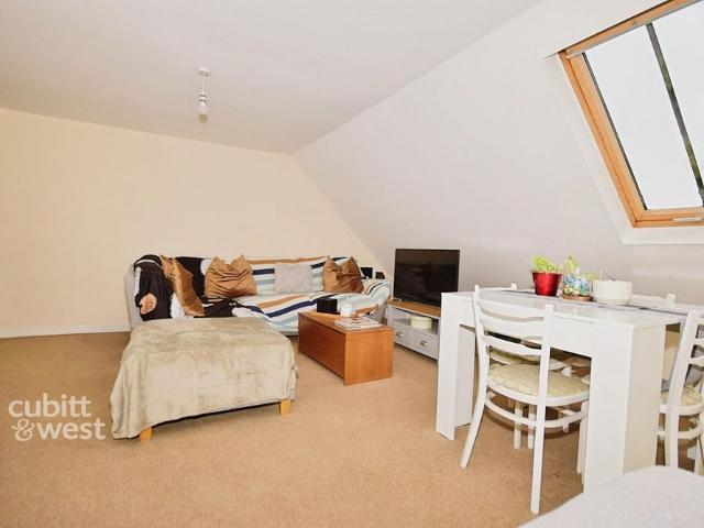 4 bedroom maisonette to rent