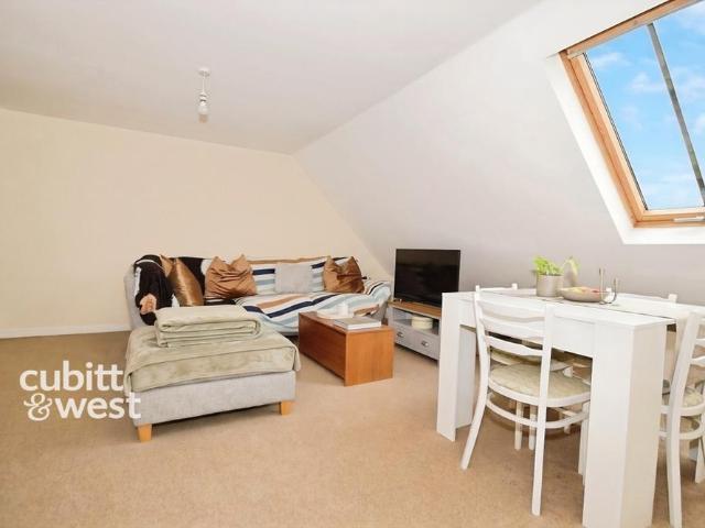 4 bedroom maisonette to rent