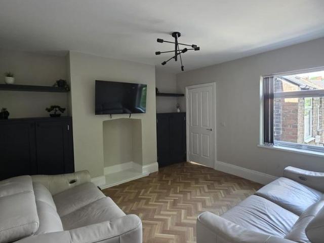4 bedroom maisonette to rent