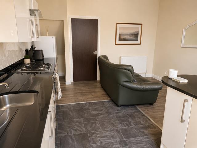 4 bedroom maisonette to rent