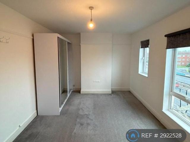 4 bedroom maisonette to rent