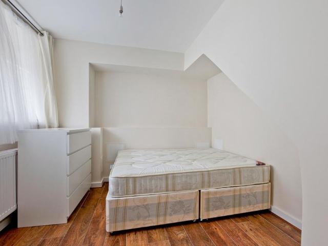 4 bedroom maisonette to rent