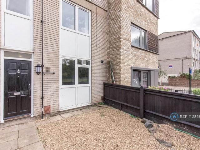 4 bedroom maisonette to rent