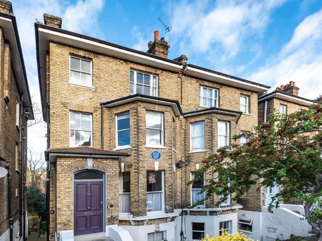 4 bedroom maisonette to rent