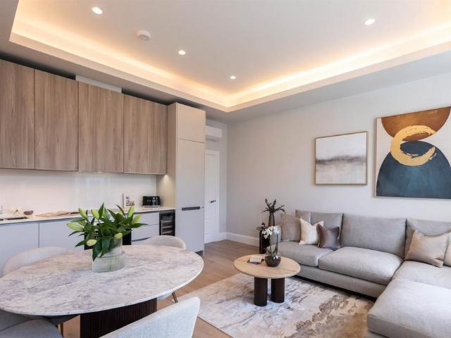 4 bedroom maisonette to rent