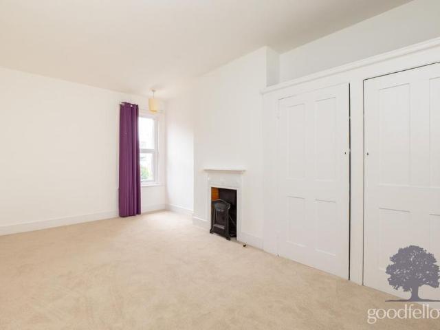 4 bedroom maisonette to rent
