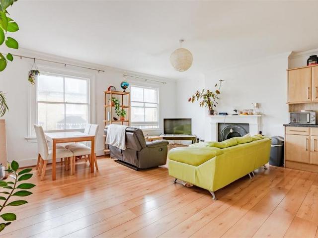 4 bedroom maisonette to rent