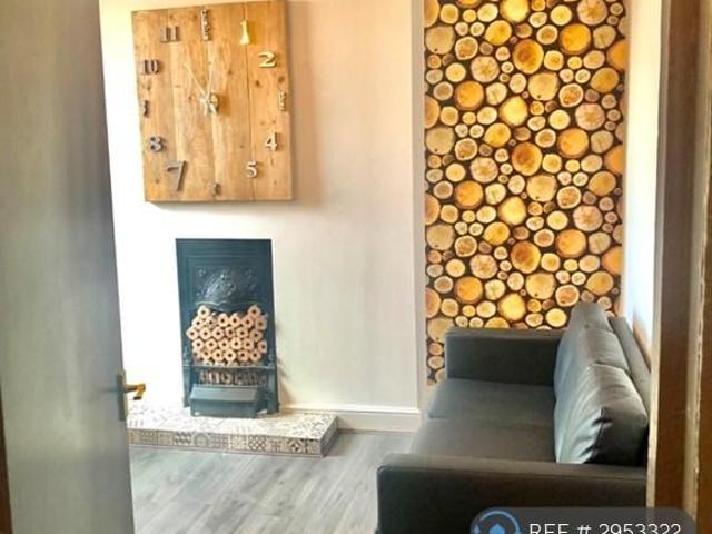 4 bedroom maisonette to rent
