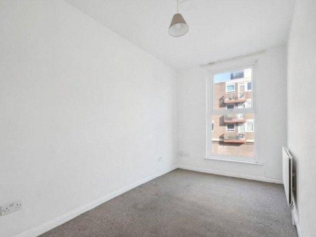 4 bedroom maisonette to rent