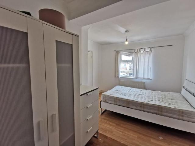 5 bedroom maisonette to rent