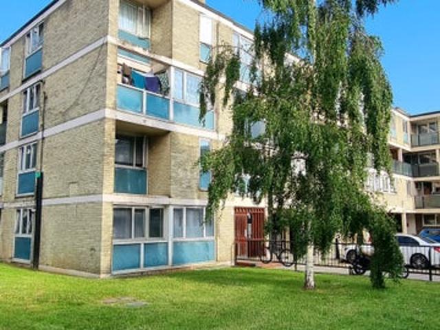 4 Bedroom Maisonette With Private Balcony