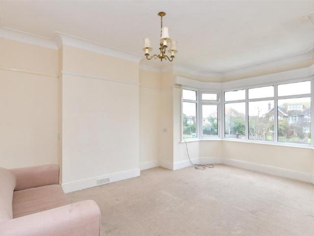 4 bedroom maisonette for sale