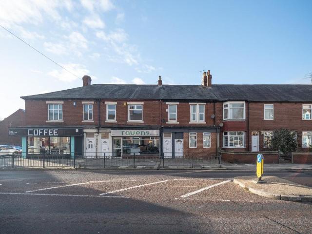 4 bedroom maisonette for sale