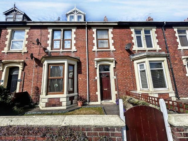 4 bedroom maisonette for sale