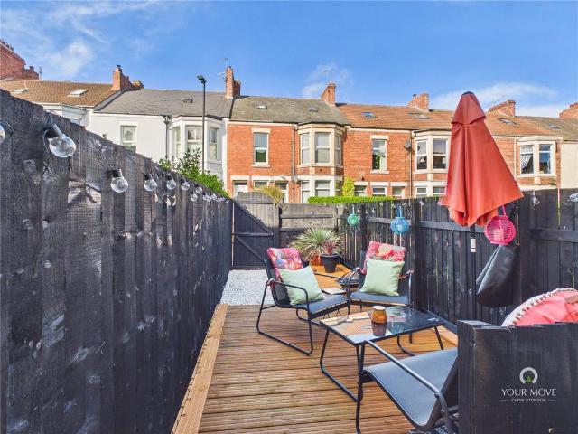 4 bedroom maisonette for sale