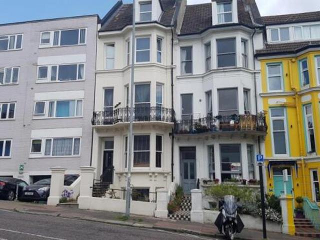 4 bedroom maisonette for sale in Upper Rock Gardens, Brighton, BN2