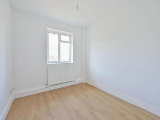 4 bedroom maisonette for sale in Aubyn Square, Putney, London, SW15