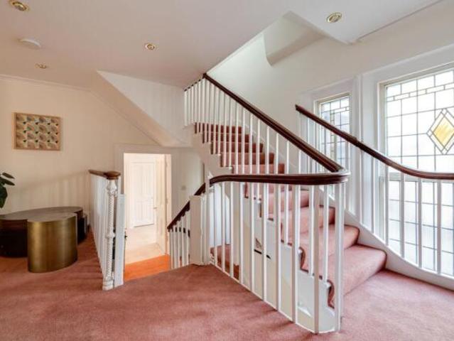 4 bedroom maisonette for sale in Boughton, Chester, CH3