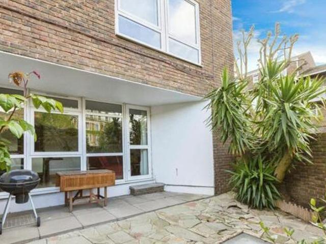 4 Bedroom Maisonette For Sale In London