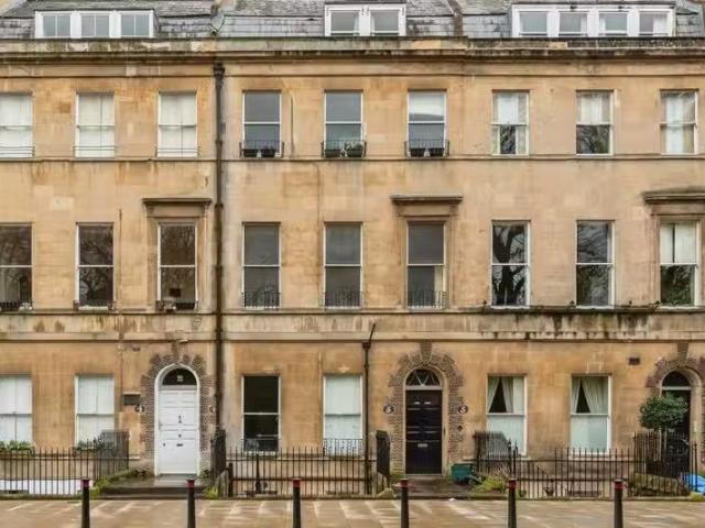 4 bedroom maisonette for sale in Sydney Place, Bath, BA2