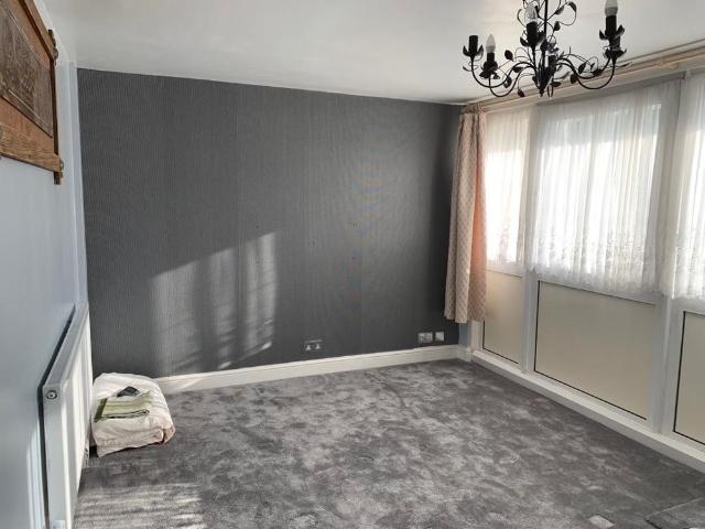 4 bedroom maisonette for rent