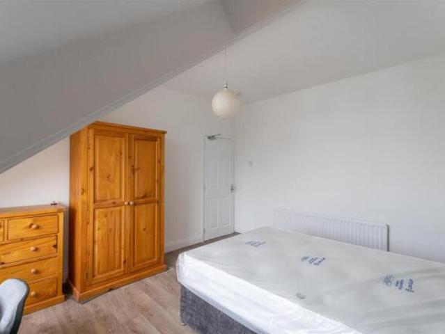 4 bedroom maisonette for rent in Westgate Road, Fenham, Newcastle Upon Tyne, NE4