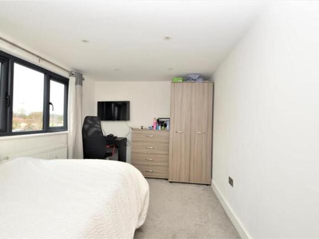 4 bedroom maisonette for rent in Bedminster Road, Bedminster, Bristol, BS3