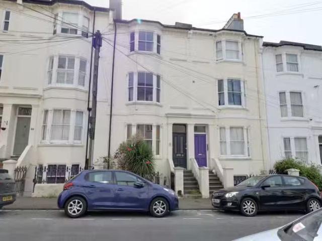 4 bedroom maisonette for rent in Buckingham Street, Brighton.